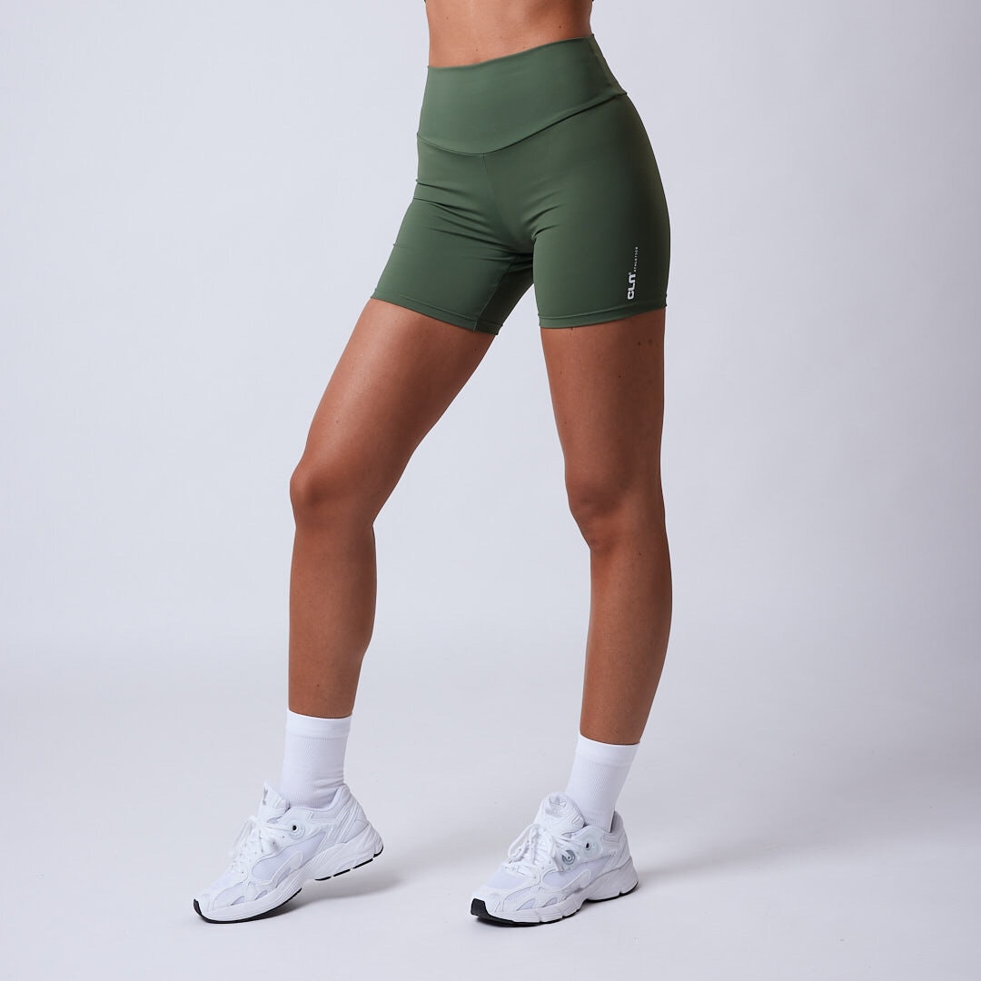 Fuse shorts Moss green – CLN Athletics